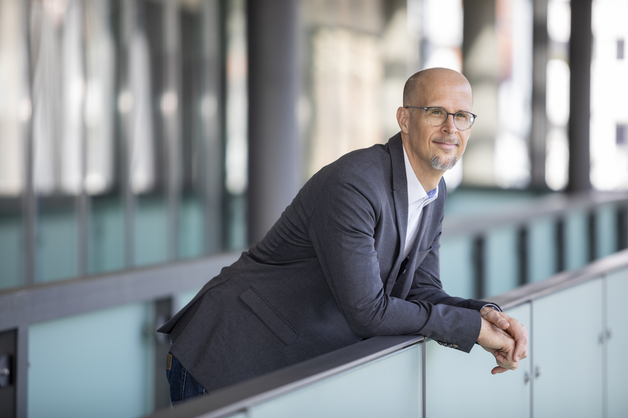 Überzeugungsarbeit leisten - zürichRUNDSCHAU